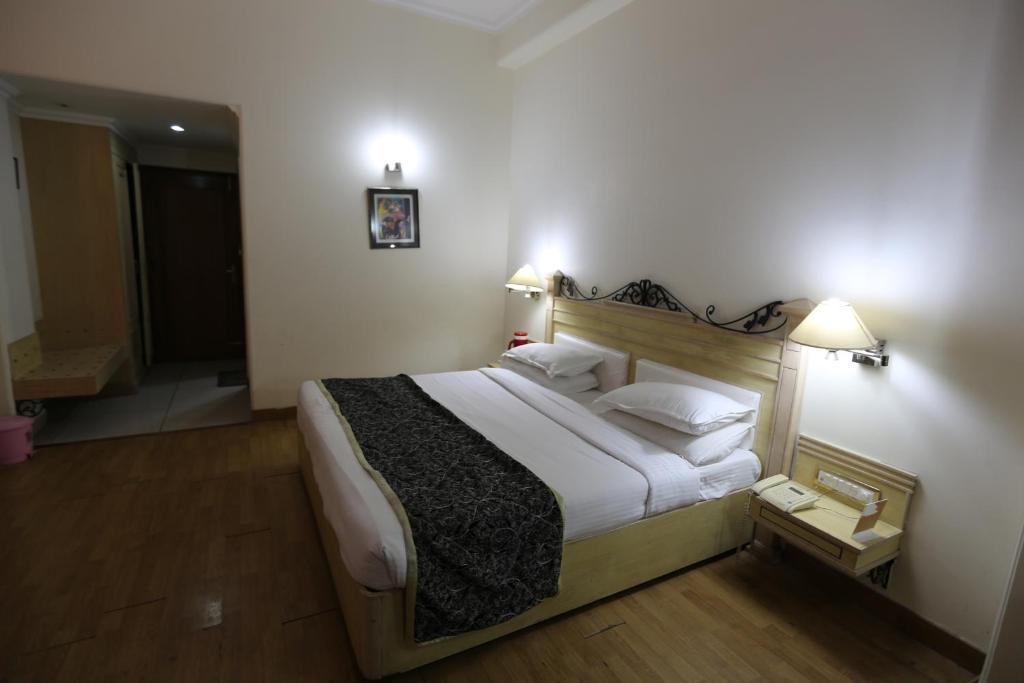 Hotel Devi Grand Katra, Book Hotels Starting From AED 176