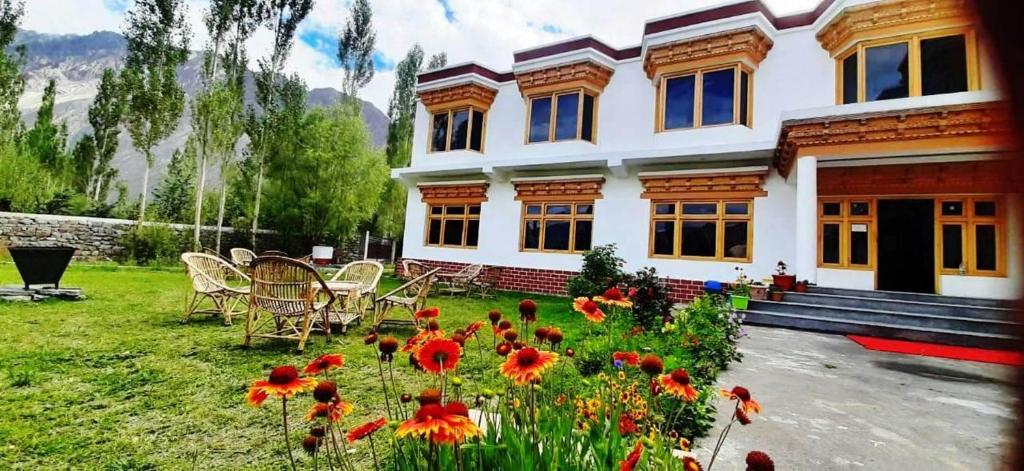 The Hunder Eco Villa, Book Hunder (Leh) Hotels Starting From ₹ 4204