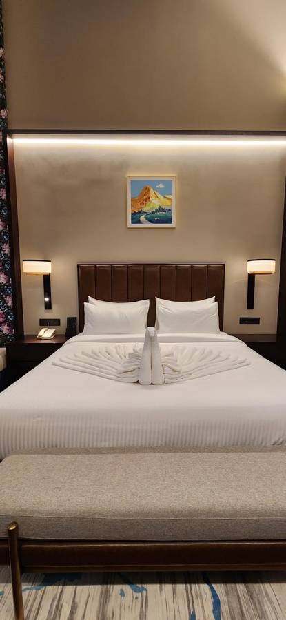 Unique Resort & Lifestyle Hotel Valsad: Reviews, Price, Photos, Address