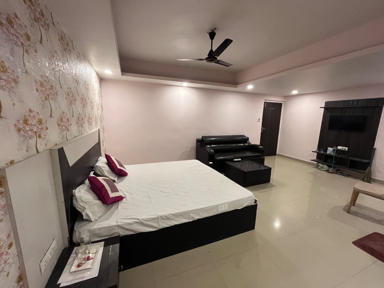 Raj Mahal Rooms & Banquet Hall Hotel Patna: Reviews, Price, Photos, Address
