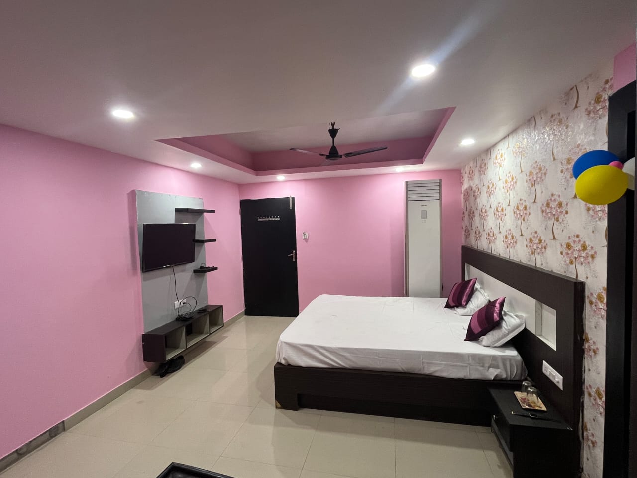 Raj Mahal Rooms & Banquet Hall Hotel Patna: Reviews, Price, Photos, Address