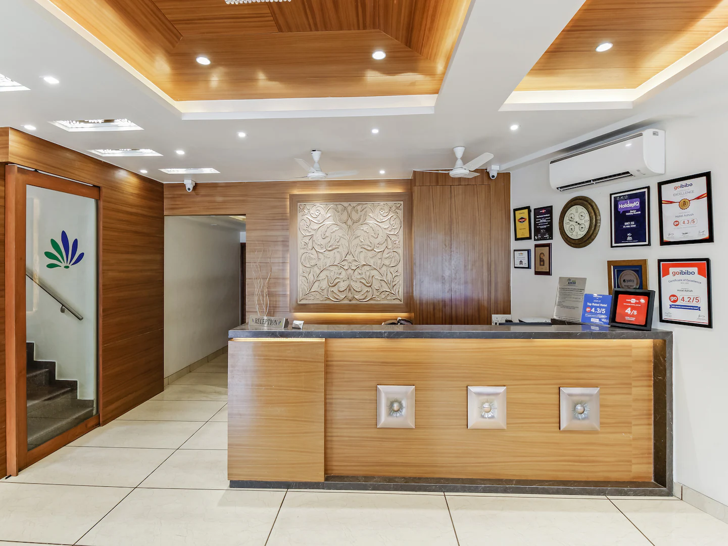 Hotel Ashish, Book Ahmedabad Hotels